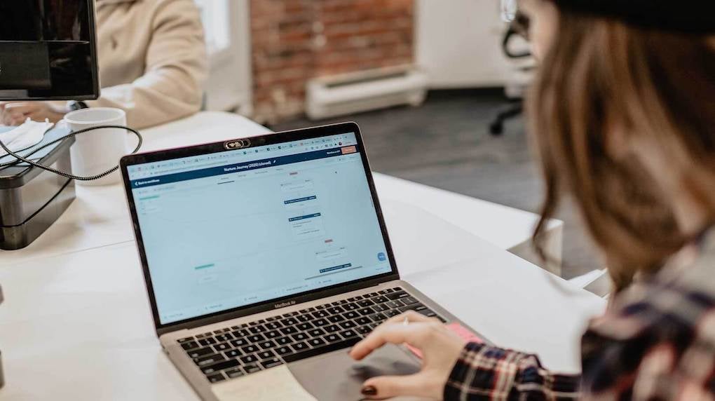 Best HubSpot support sources for your business